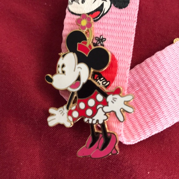 Disney | Accessories | Minnie Mouse Disney Pin With Pink High Heels ...